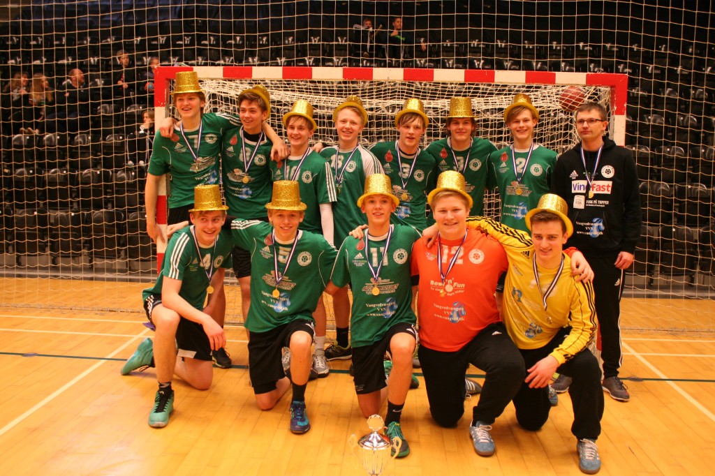 Guldregn over Voel i IBF Arena i Ikast - Silkeborg-Voel KFUM